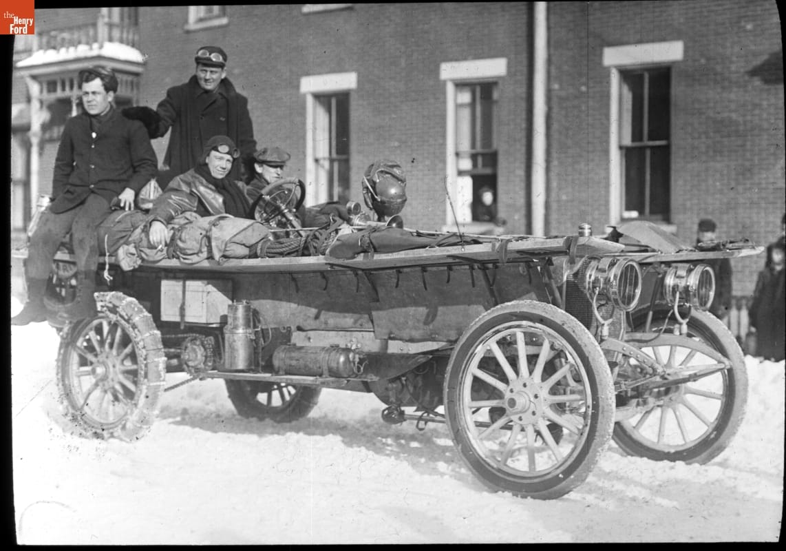Thomas Flyer Leaving Goshen, Indiana during the New York to Paris Race ...
